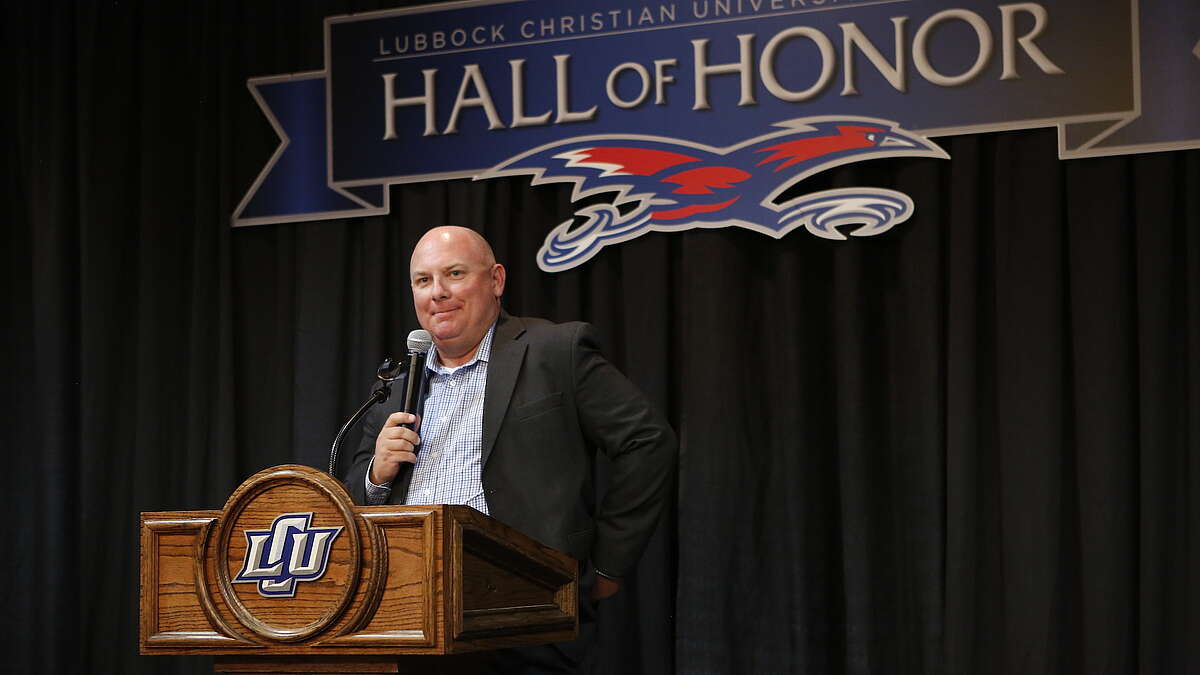 LCU: Scott Larson Steps Down as Athletic Director